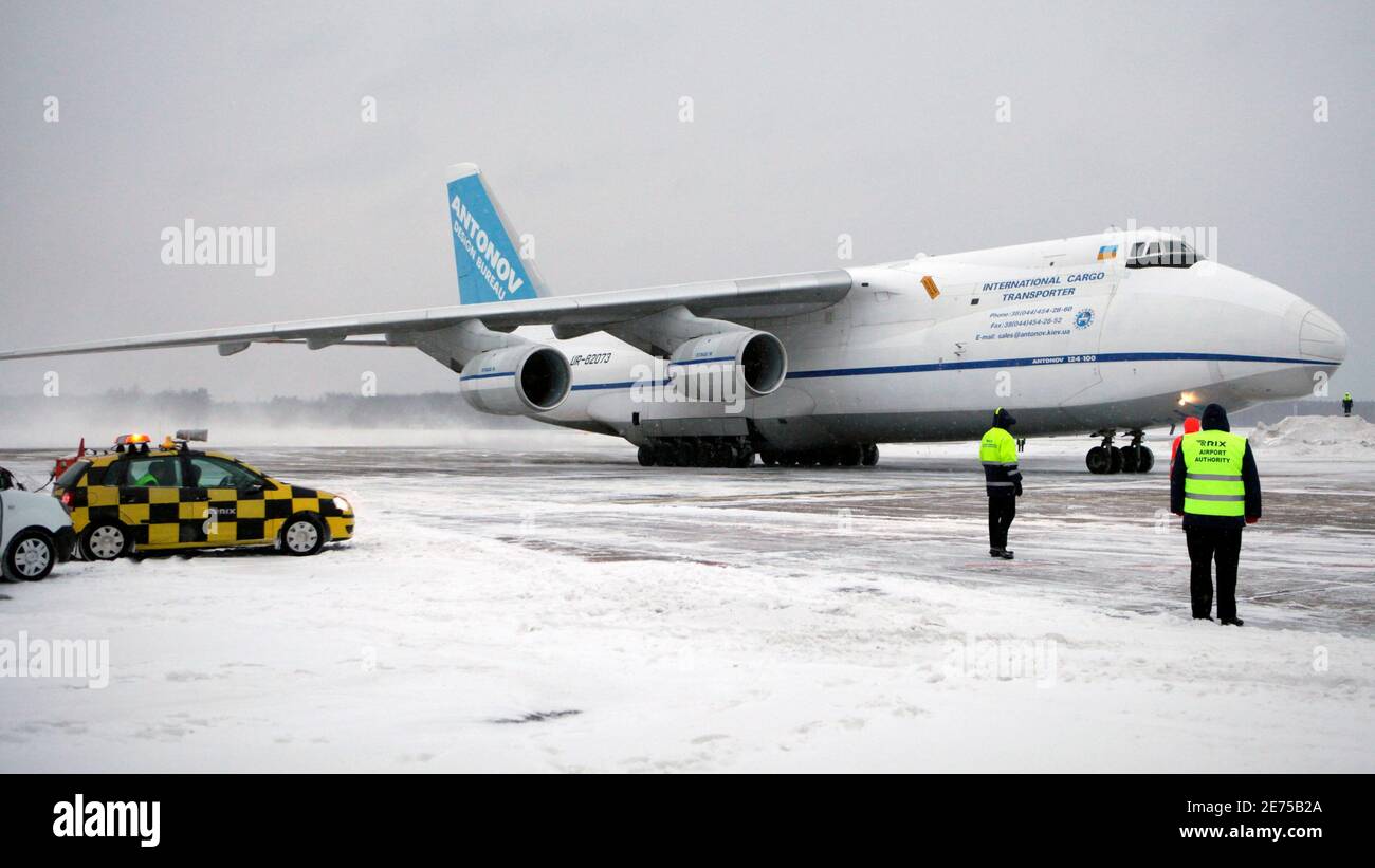Antonov An 124 Ruslan High Resolution Stock Photography and Images - Alamy