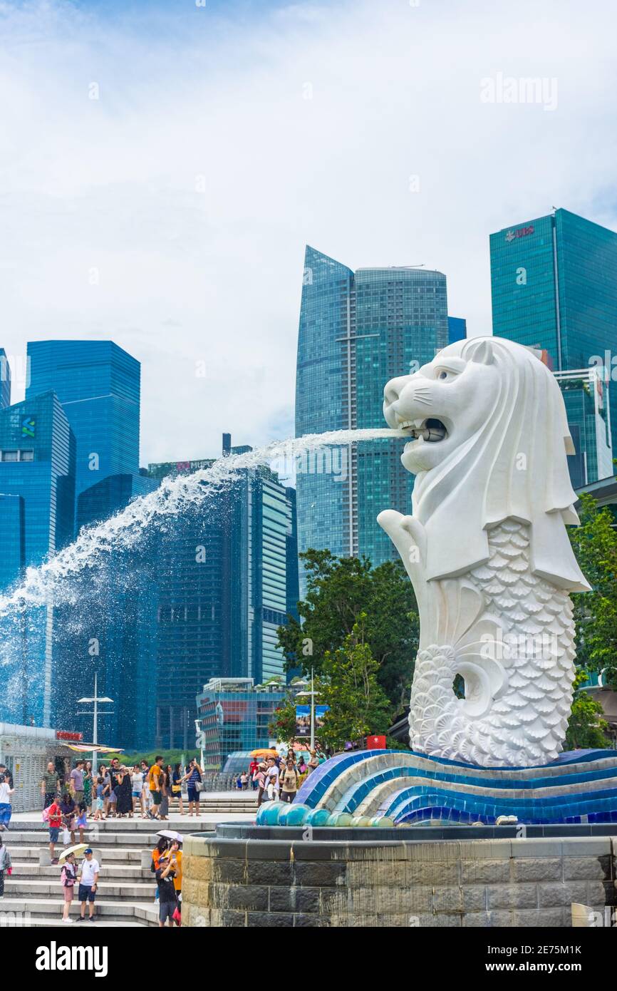 SINGAPORE, 3 OCTOBER 2019: The Merlion, symbol of Singapore Stock Photo ...