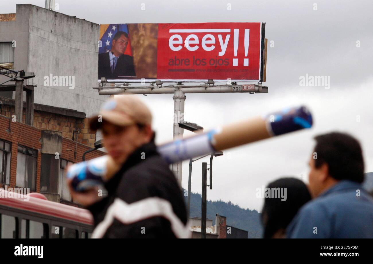 Hugo chavez eyes hi-res stock photography and images - Alamy