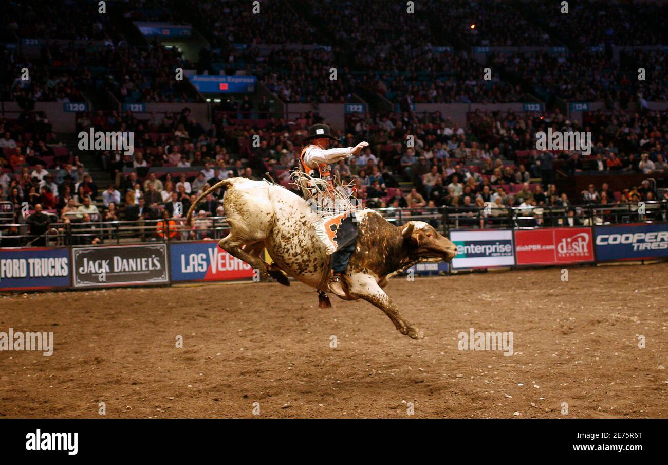 Sgt. pepper hi-res stock photography and images - Alamy