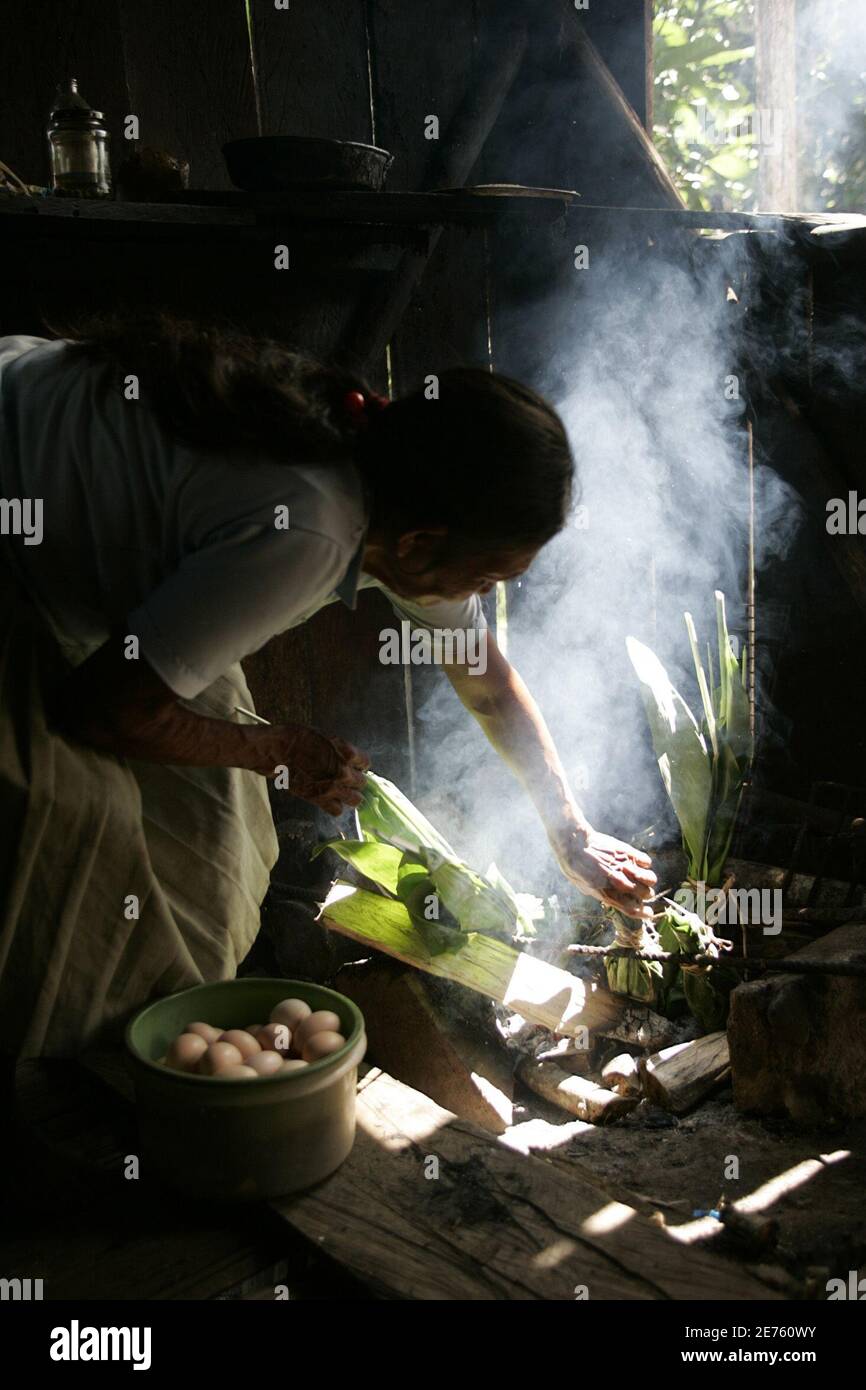 Shuar Ecuador High Resolution Stock Photography and Images - Alamy