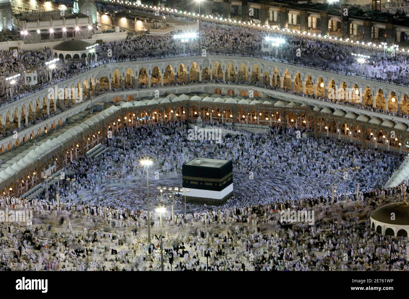 Muslims kaaba hajj circle hi-res stock photography and images - Alamy