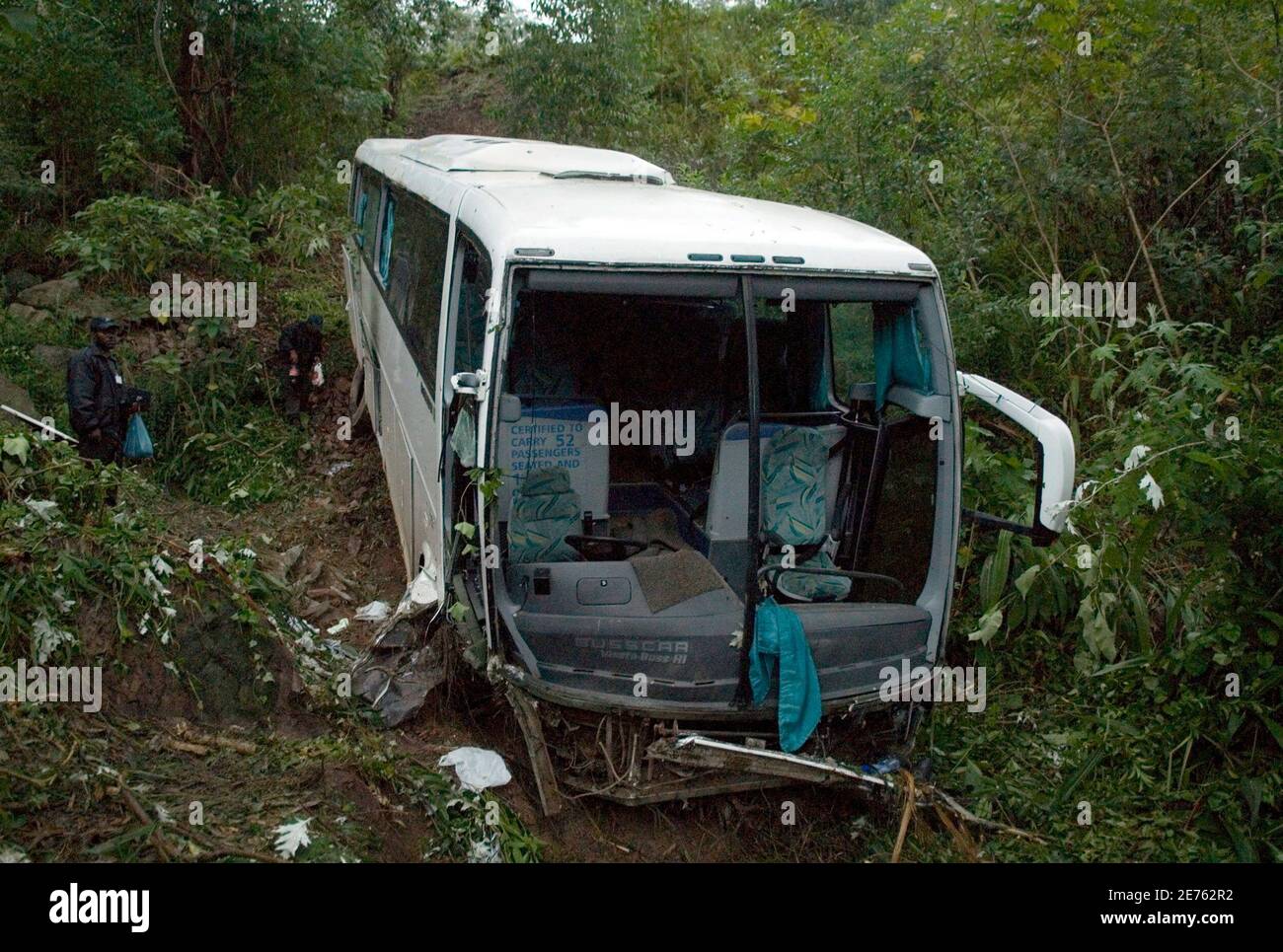 Accident bus africa hi-res stock photography and images - Alamy