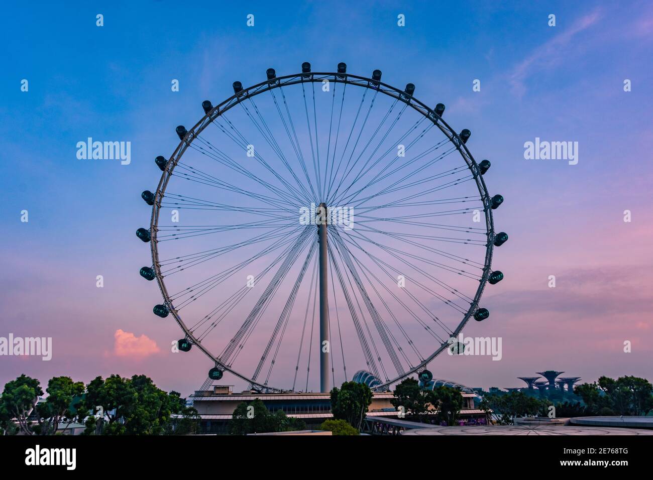 Panoramic Wheel of Singapore Stock Photo - Alamy