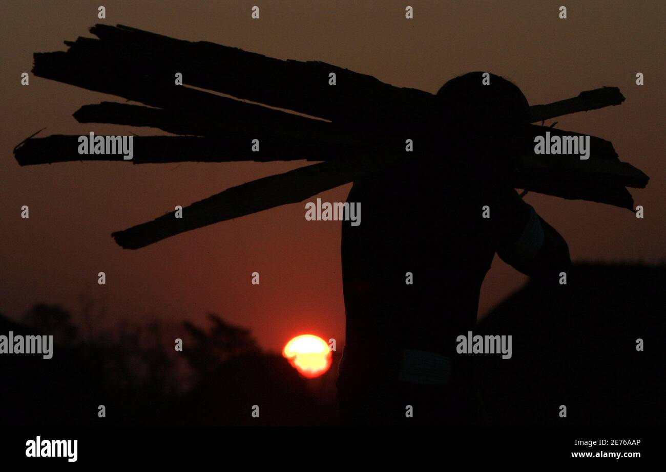 Waura tribe hi-res stock photography and images - Alamy