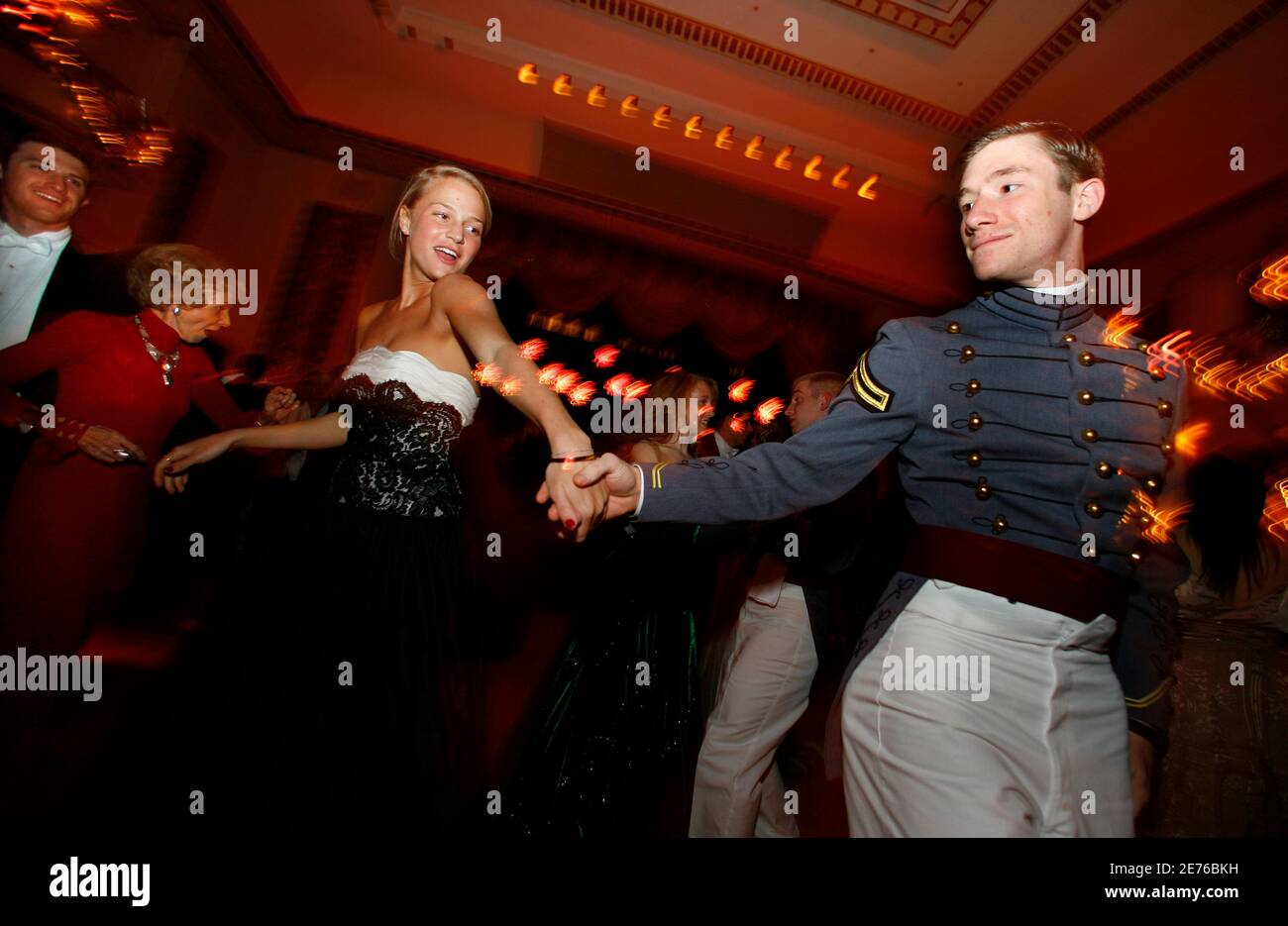 Debutantes presented hi-res stock photography and images - Alamy