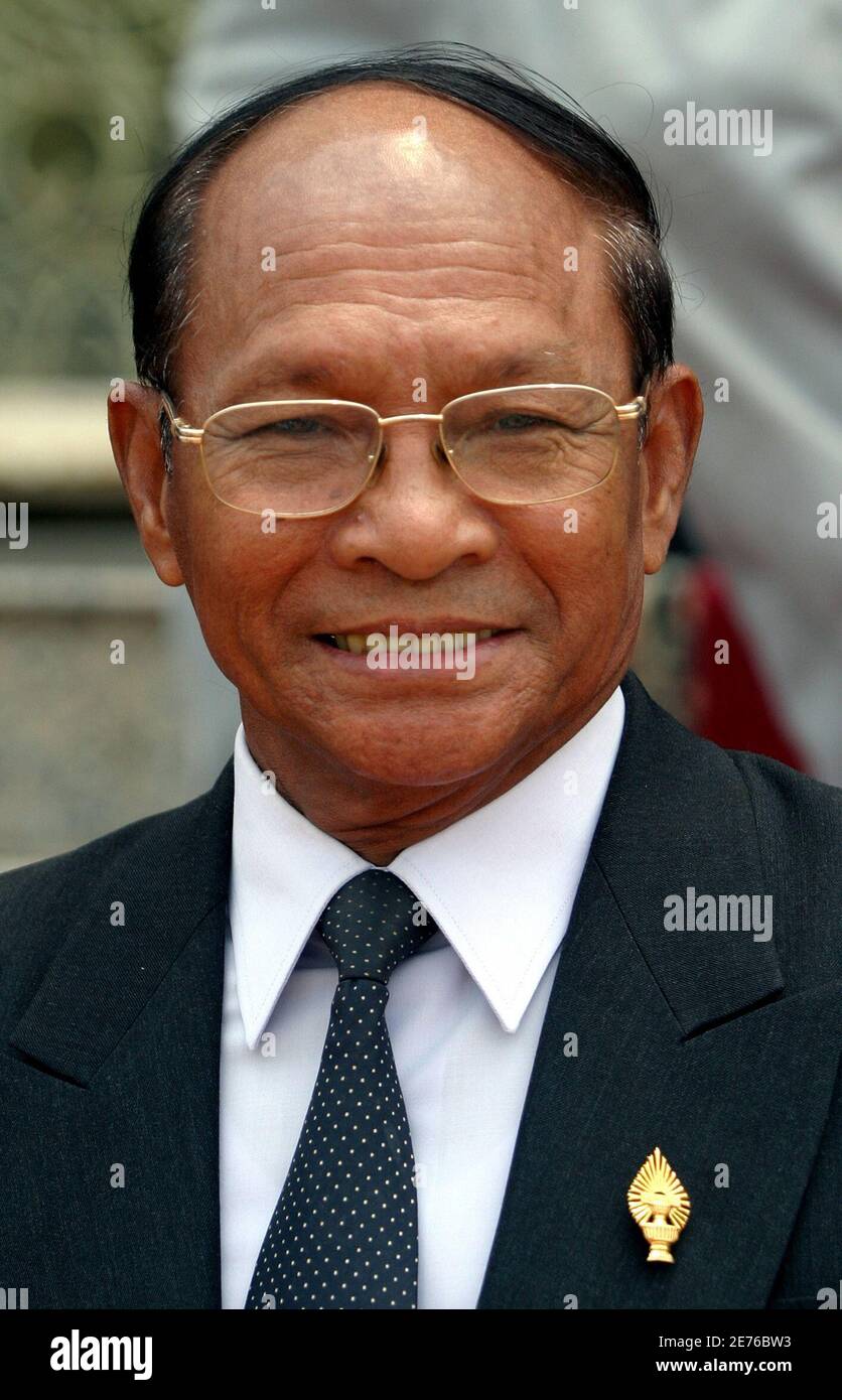 Parliament building cambodia phnom penh hi-res stock photography and ...