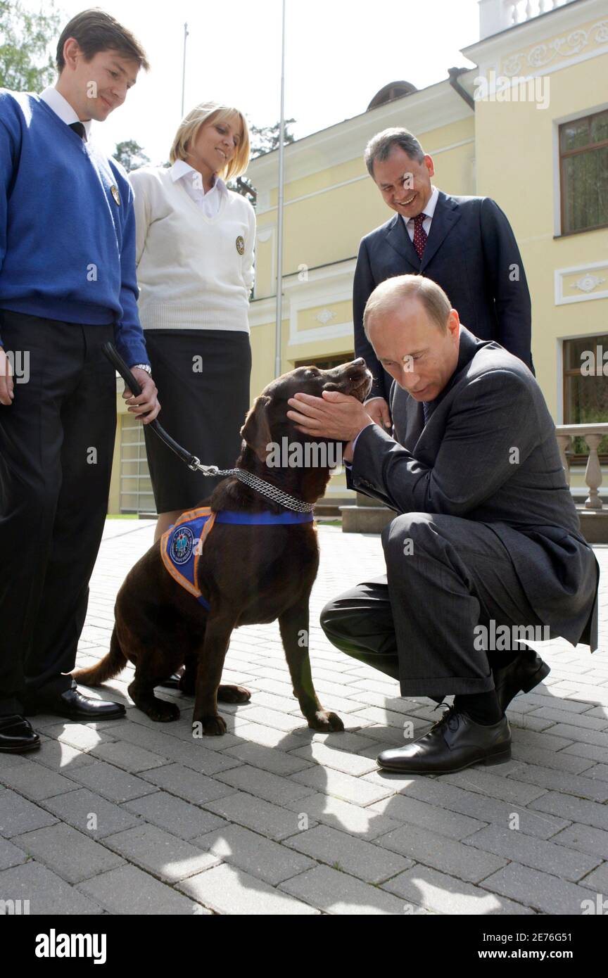 Pictured background hi-res stock photography and images - Alamy