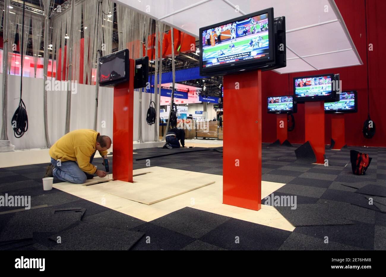 How a television works High Resolution Stock Photography and Images - Alamy