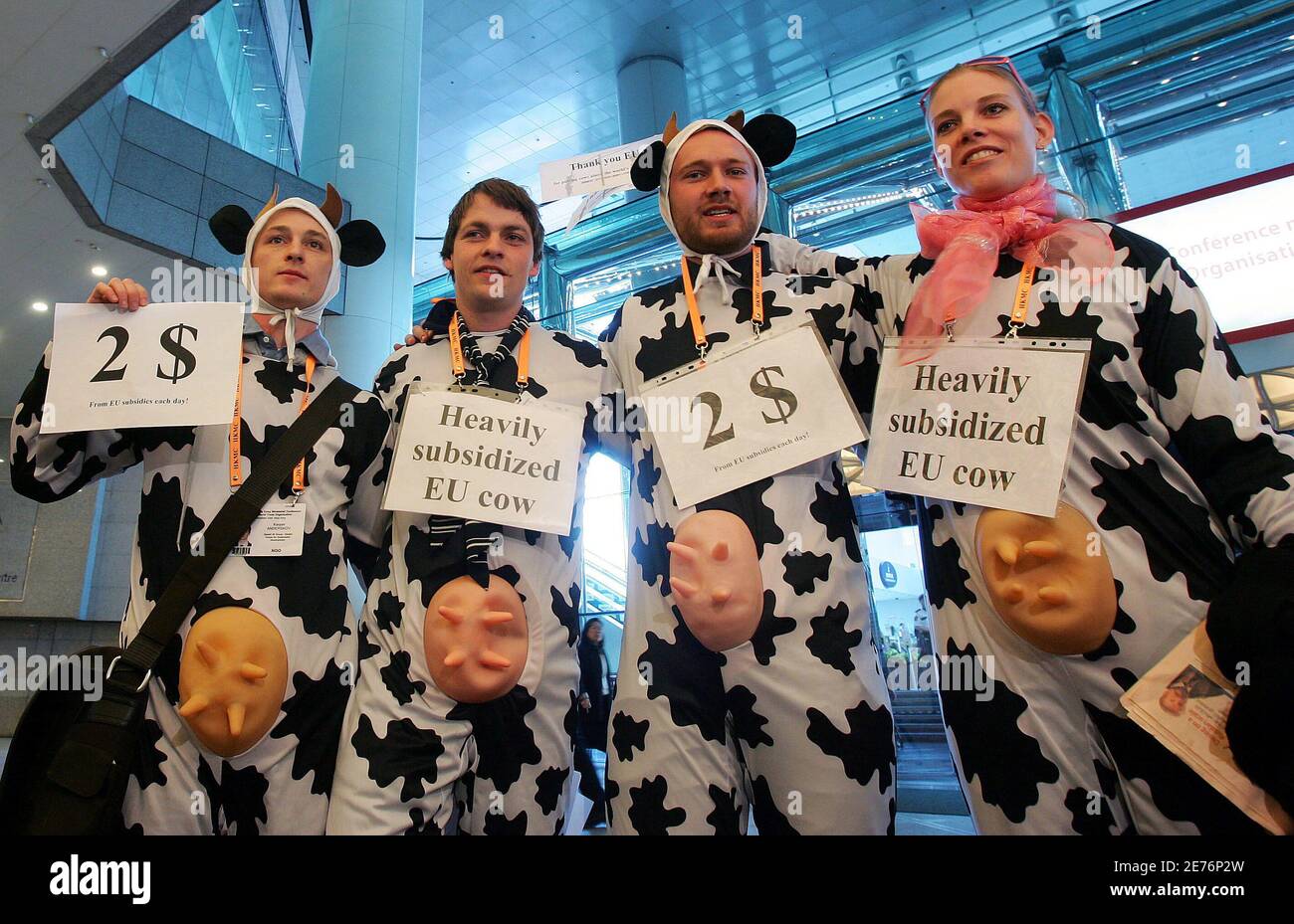 Anti world trade organization hi-res stock photography and images - Alamy