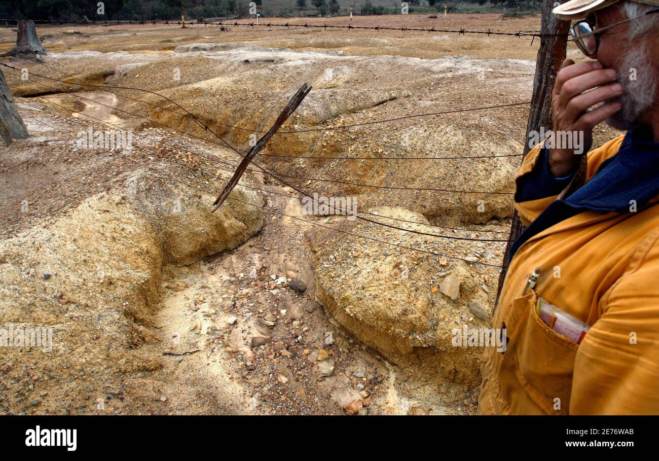 Salination farmland australia hi-res stock photography and images - Alamy