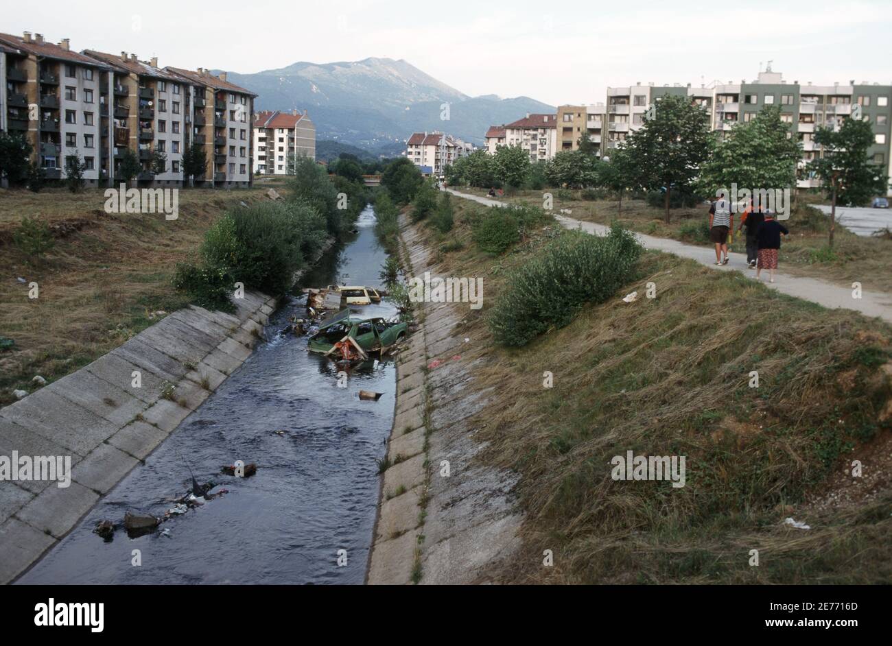 Dobrinja Neighborhood In The 1990s Stock Photo - Alamy