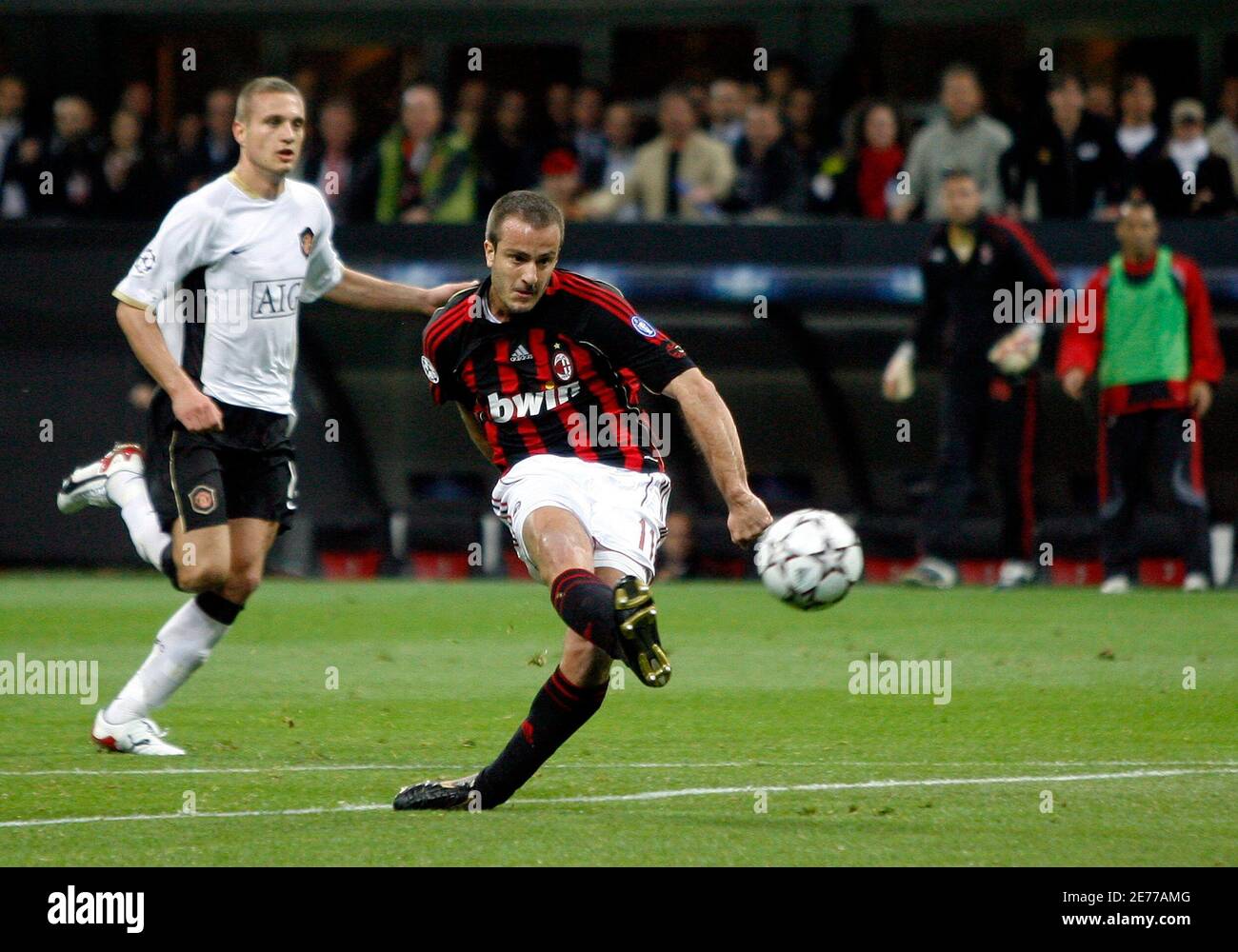 Nemanja vidic 2007 hi-res stock photography and images - Alamy