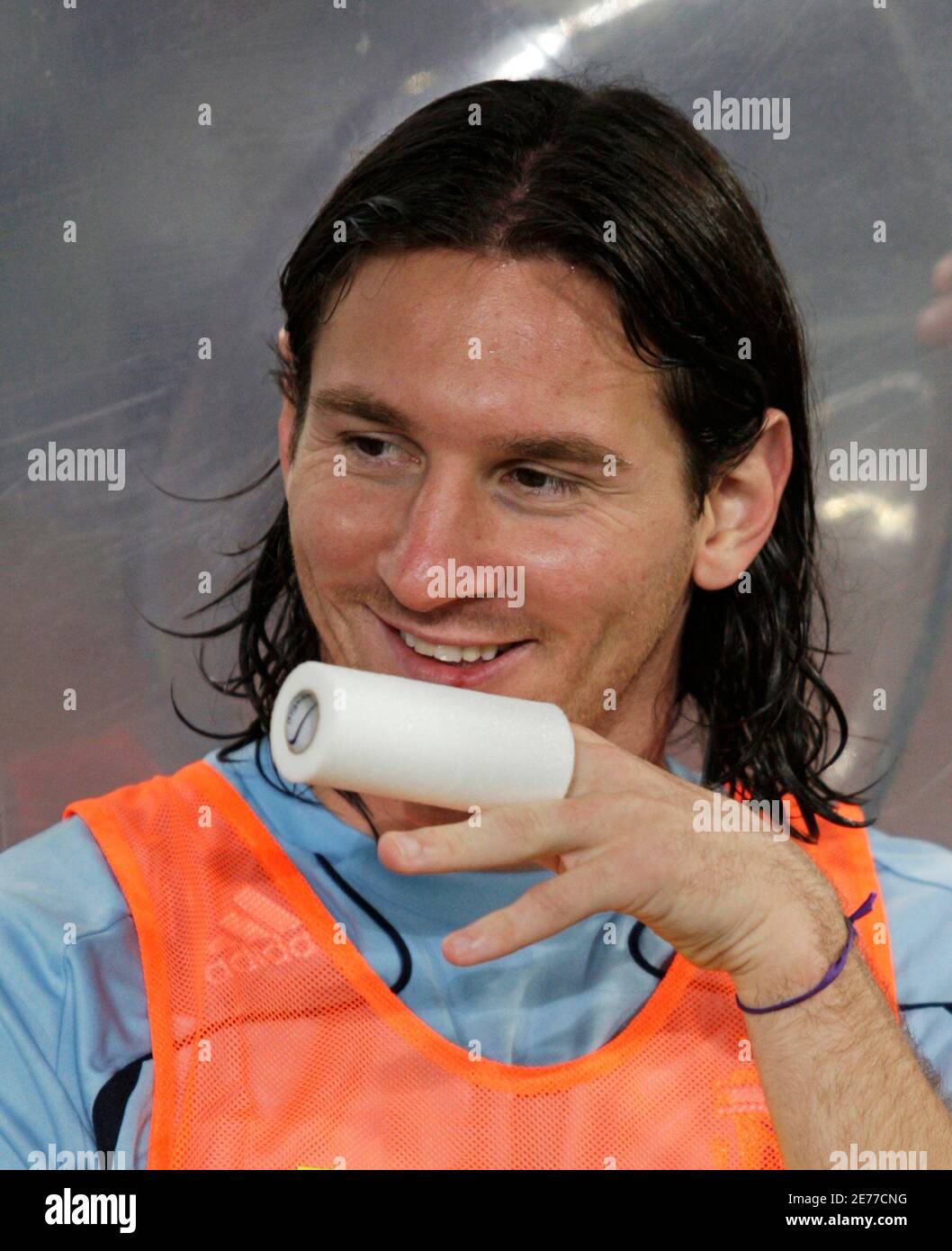 Lionel messi 2008 olympics hi-res stock photography and images - Alamy