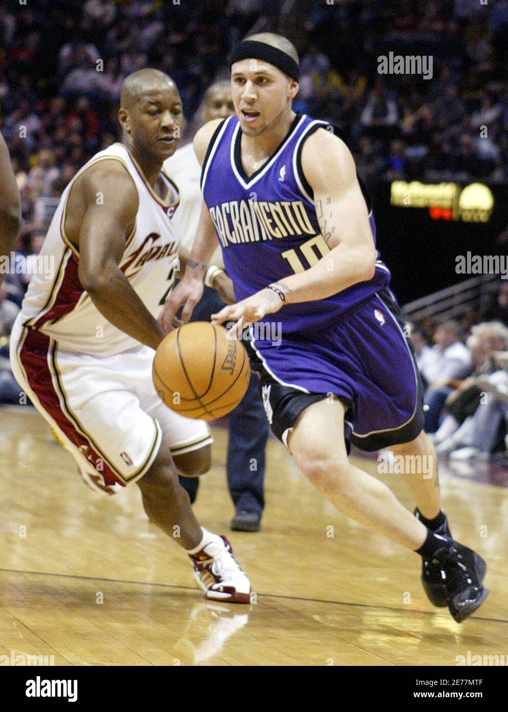Mike Bibby Kings High Resolution Stock Photography and Images - Alamy