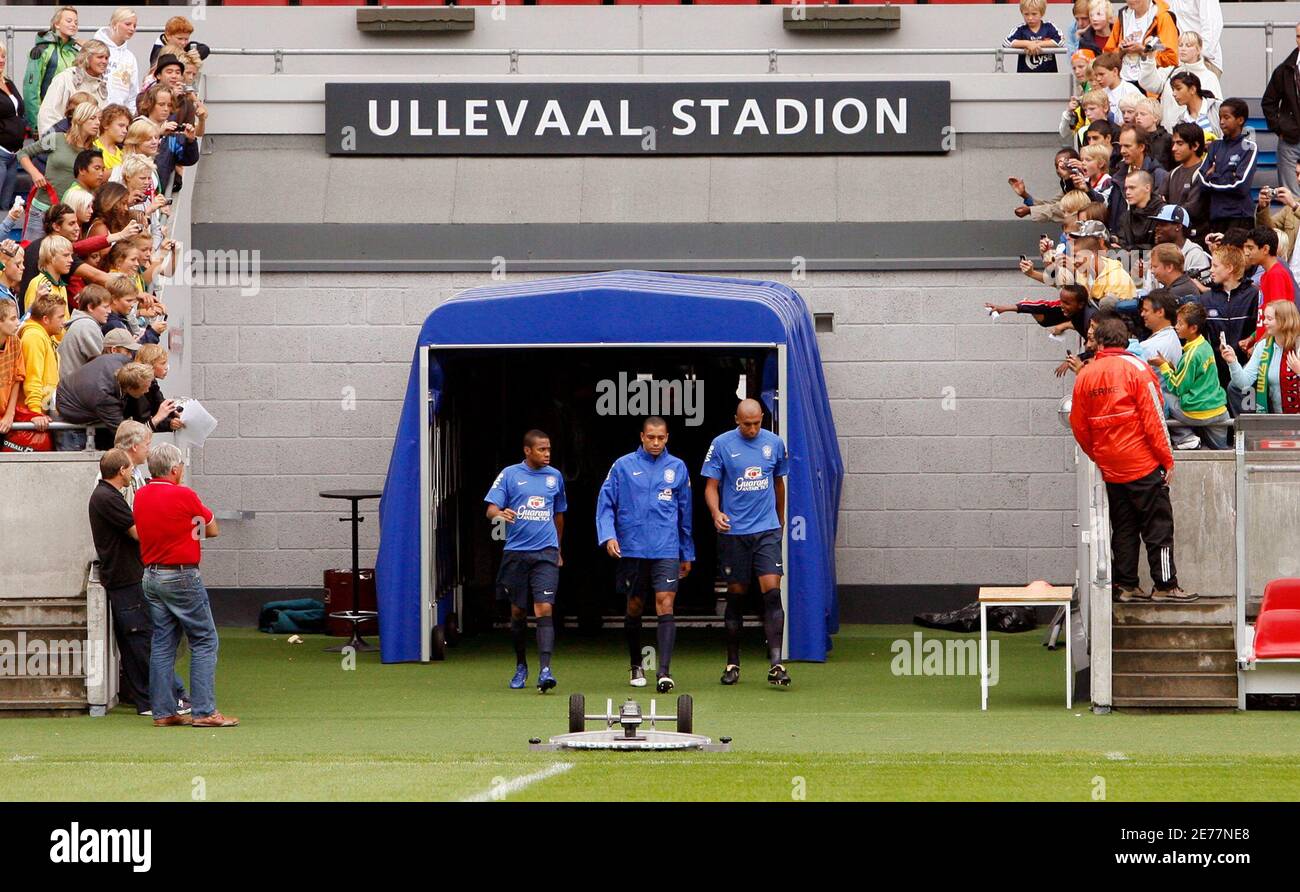 Norway football team hi-res stock photography and images - Alamy
