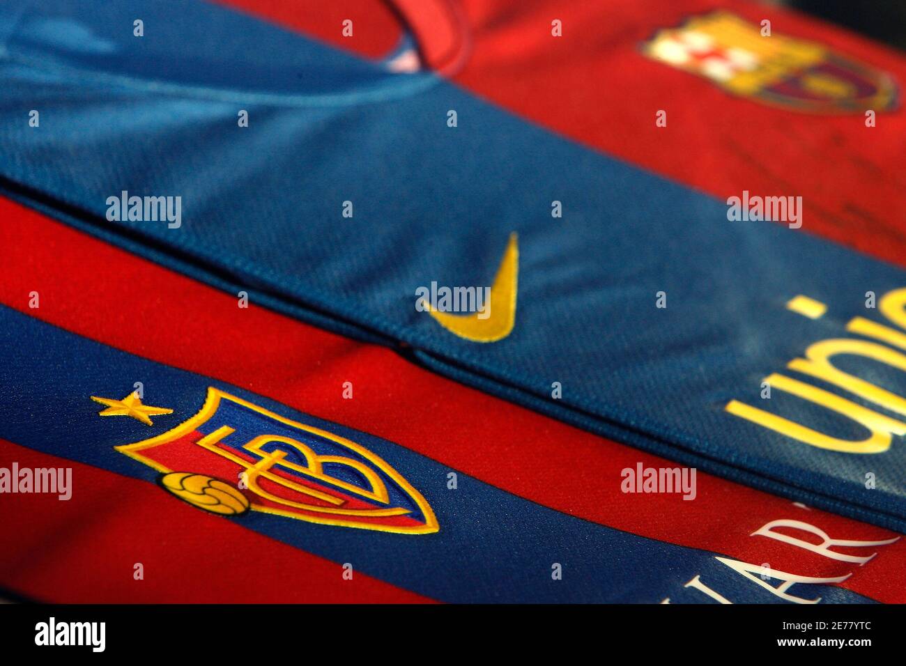 Fc basel club logo hi-res stock photography and images - Alamy