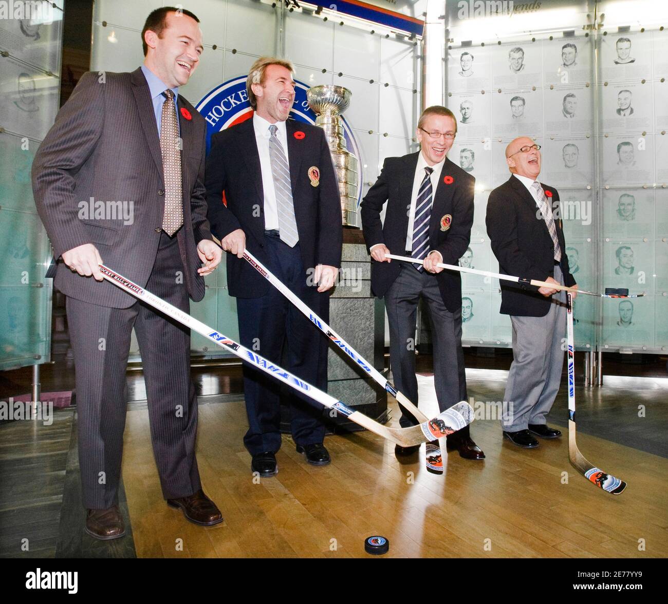 Glenn hall hockey hi-res stock photography and images - Alamy