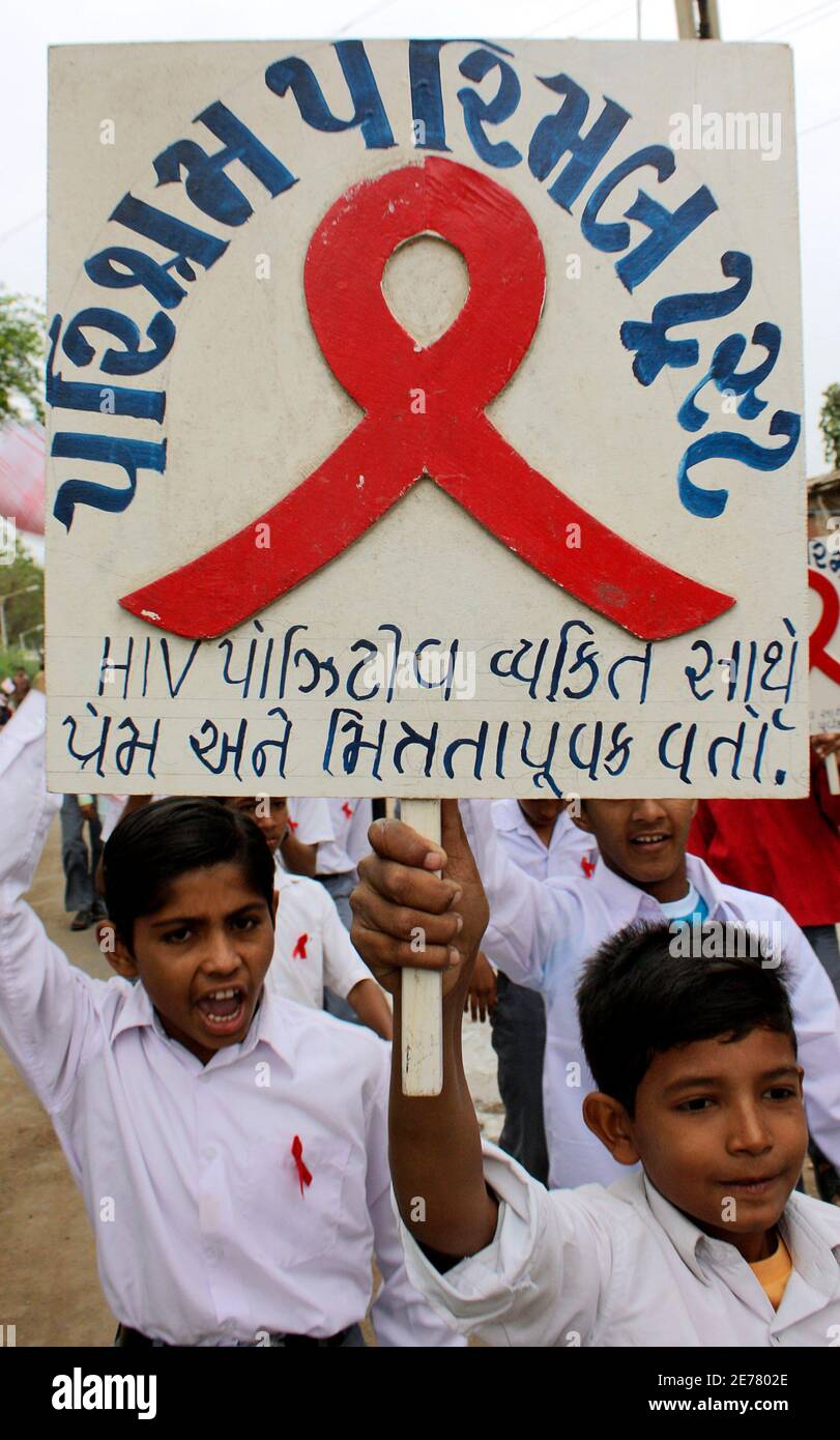 Indian aids hi-res stock photography and images - Alamy