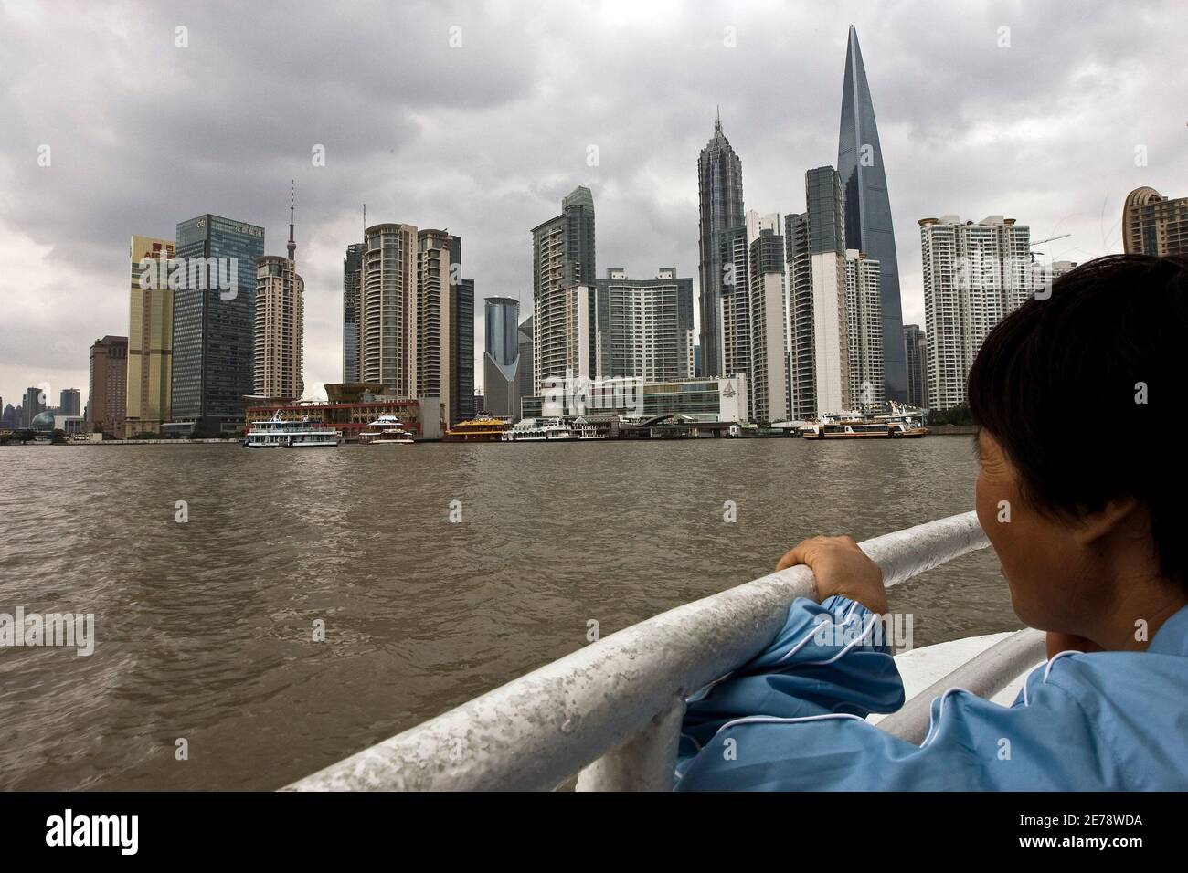 Sinking Skyscraper High Resolution Stock Photography and Images - Alamy