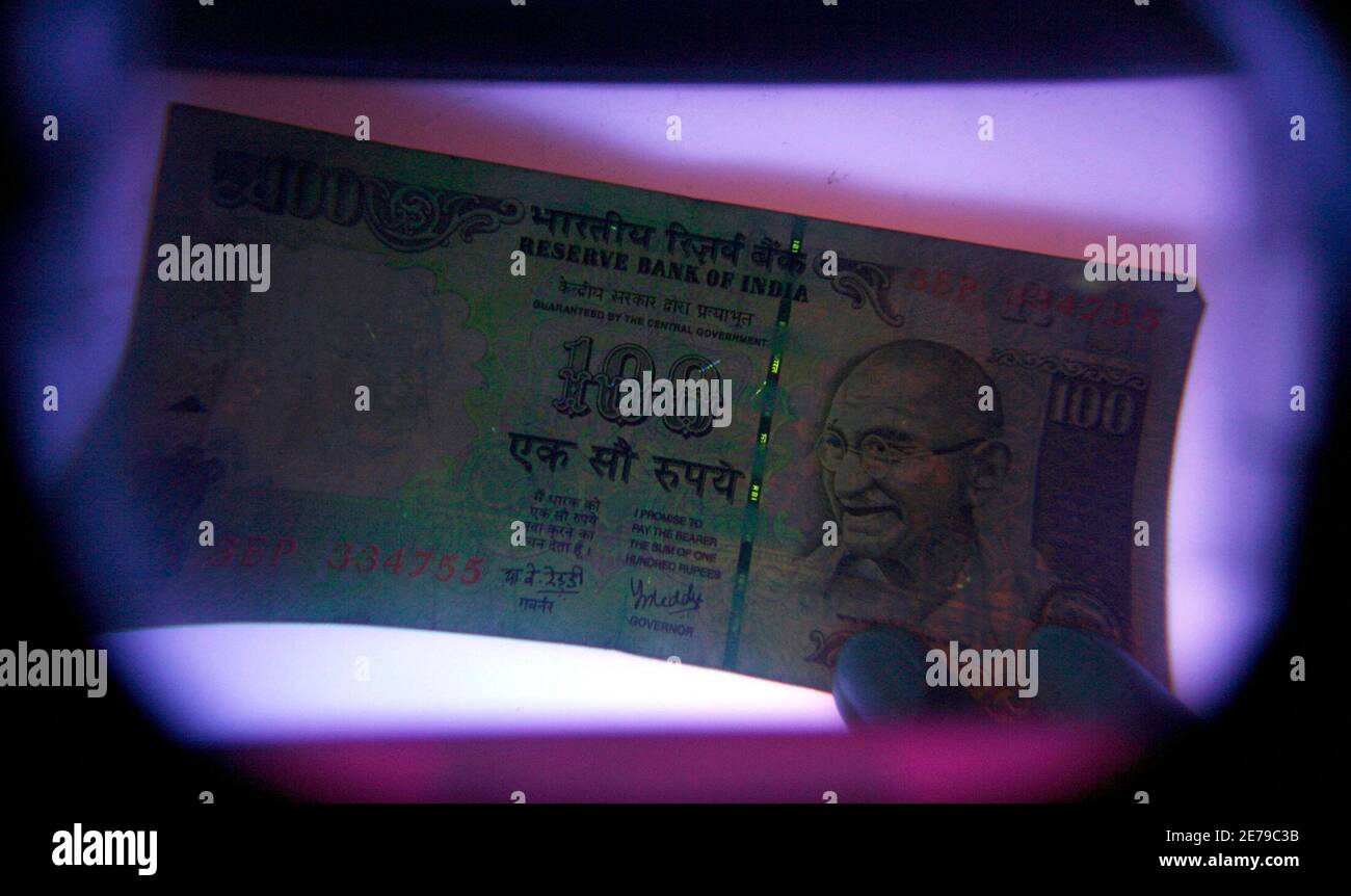 Corporate bond note hi-res stock photography and images - Alamy