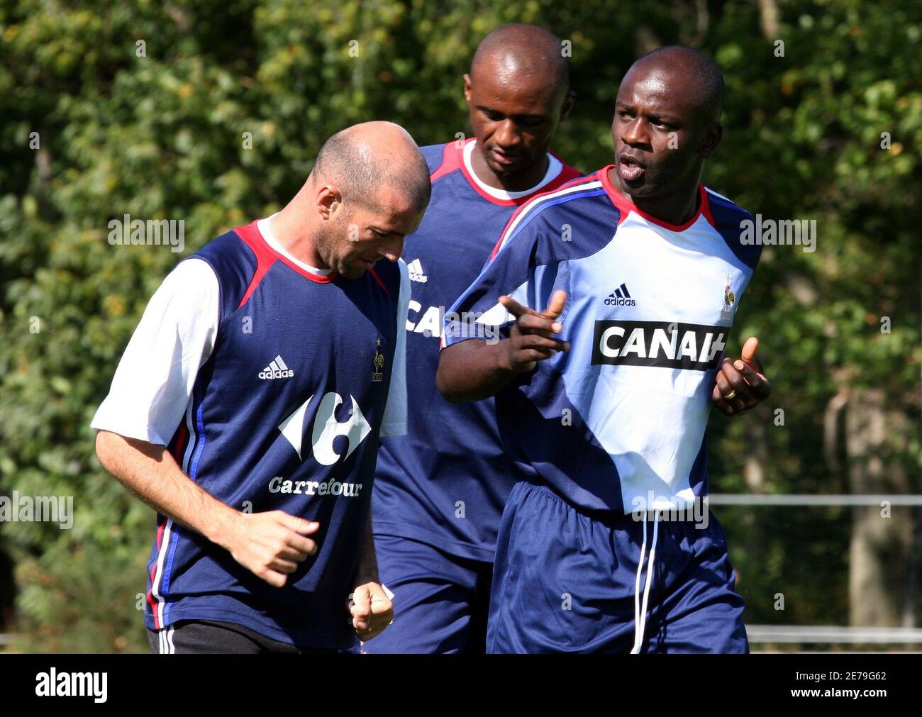 France zidane training hi-res stock photography and images - Alamy