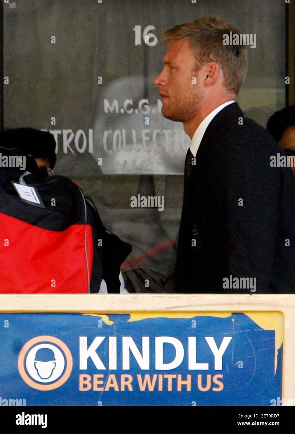 England cricket team flintoff hi-res stock photography and images - Alamy