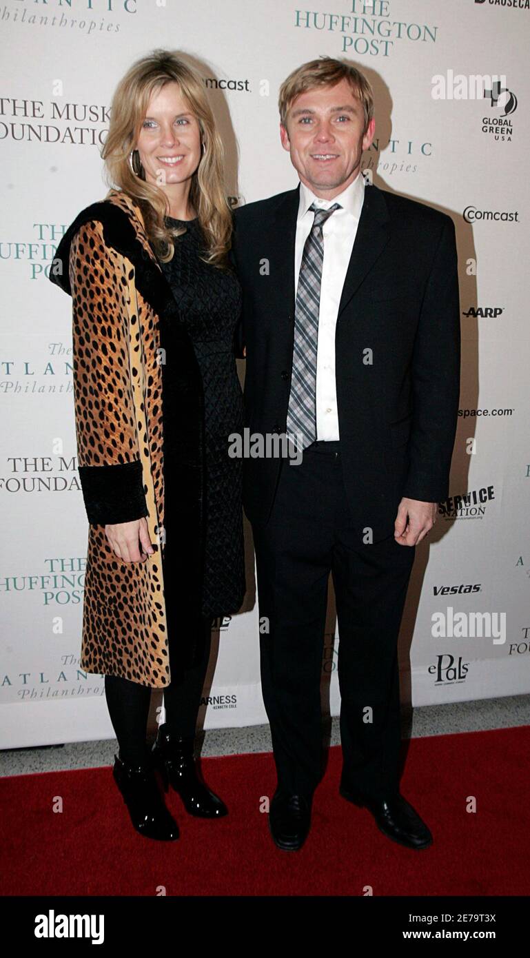 Rick schroder wife hi-res stock photography and images - Alamy