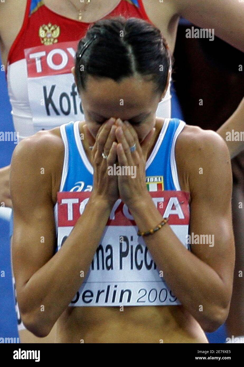 Cusma piccione hi-res stock photography and images - Alamy