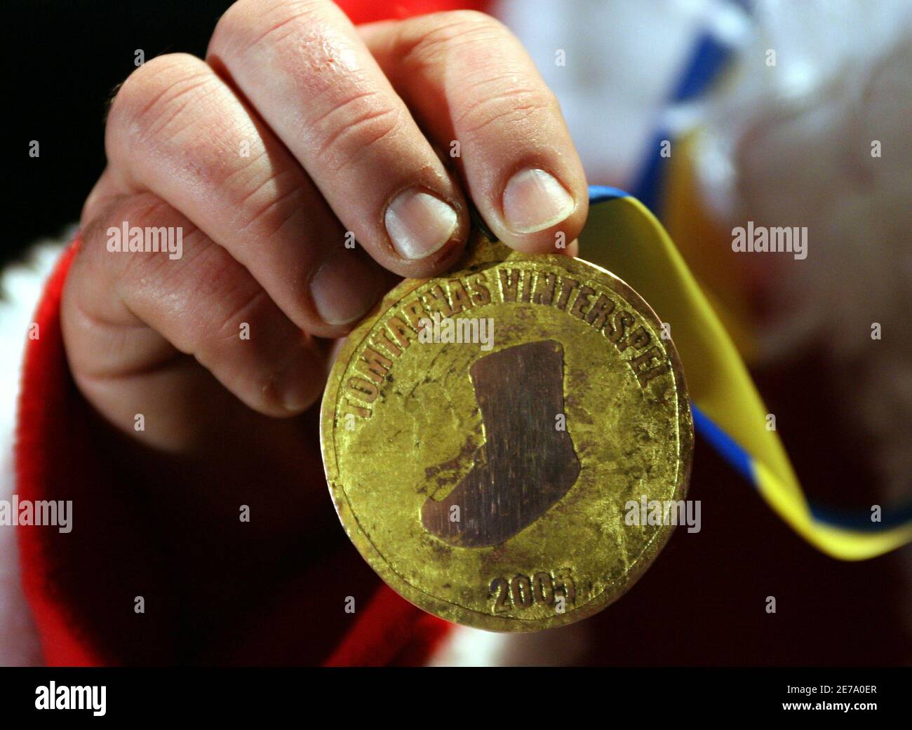 Santa Climbing The Chimney High Resolution Stock Photography and Images ...
