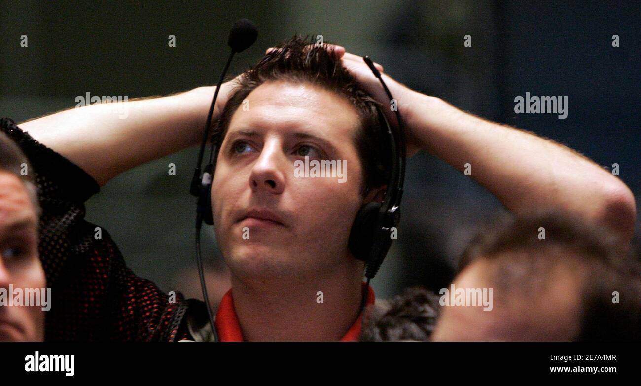 Chicago board trade bond pit hi-res stock photography and images - Alamy