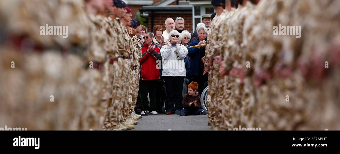11 explosive ordnance disposal regiment hi-res stock photography and ...