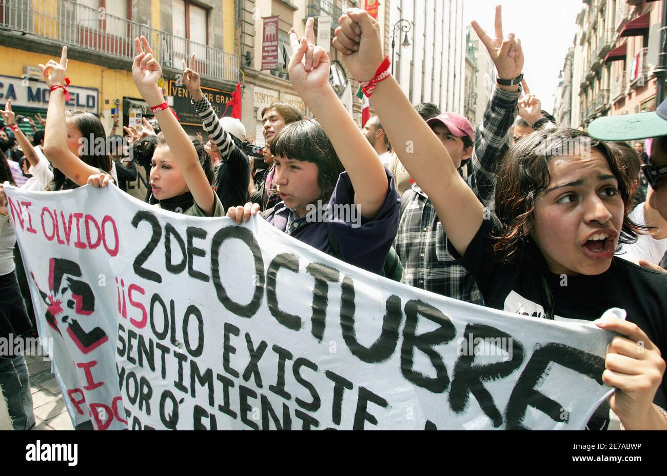 Student demonstrations in 1968 hi-res stock photography and images - Alamy