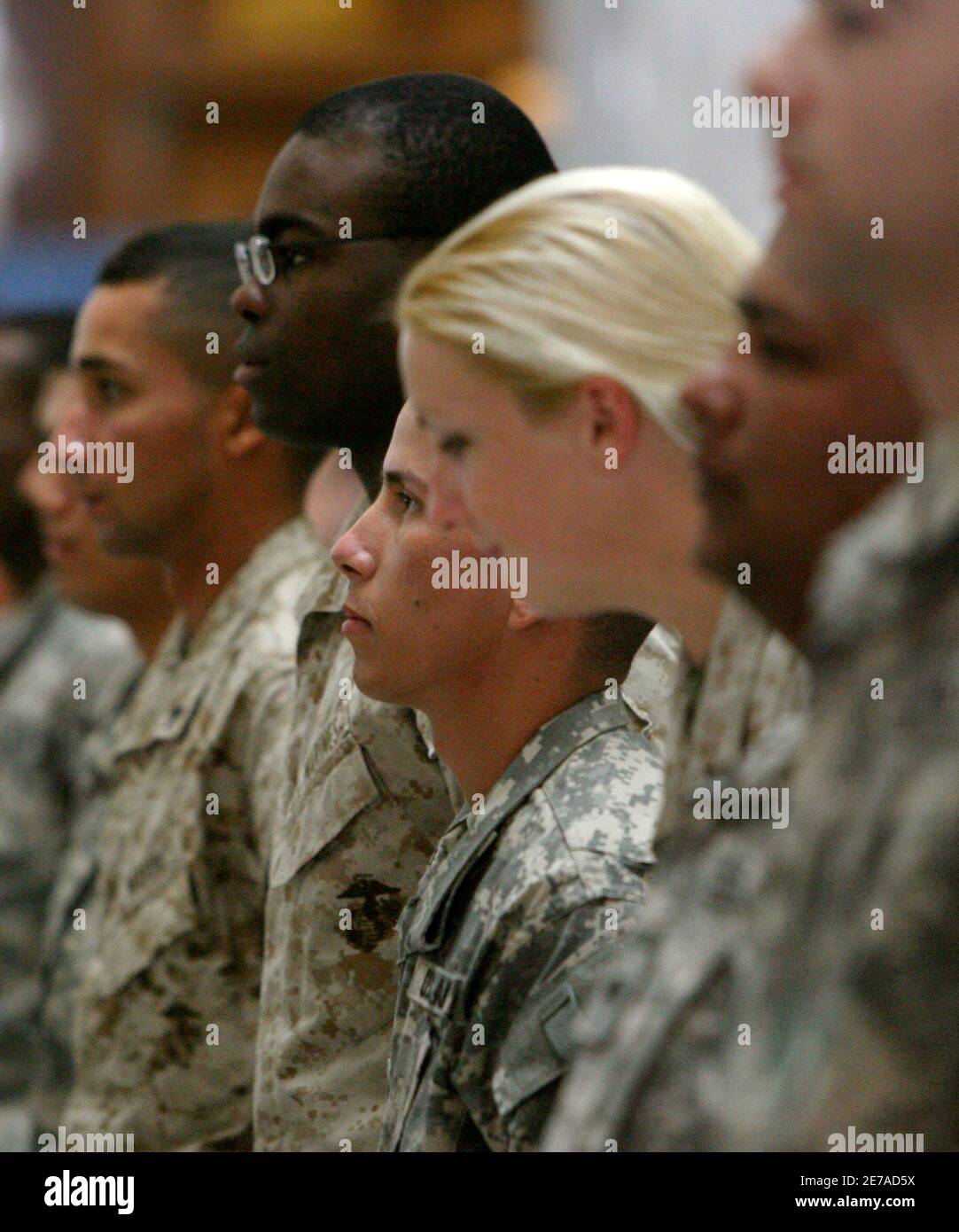 Military naturalization ceremony hi-res stock photography and images ...