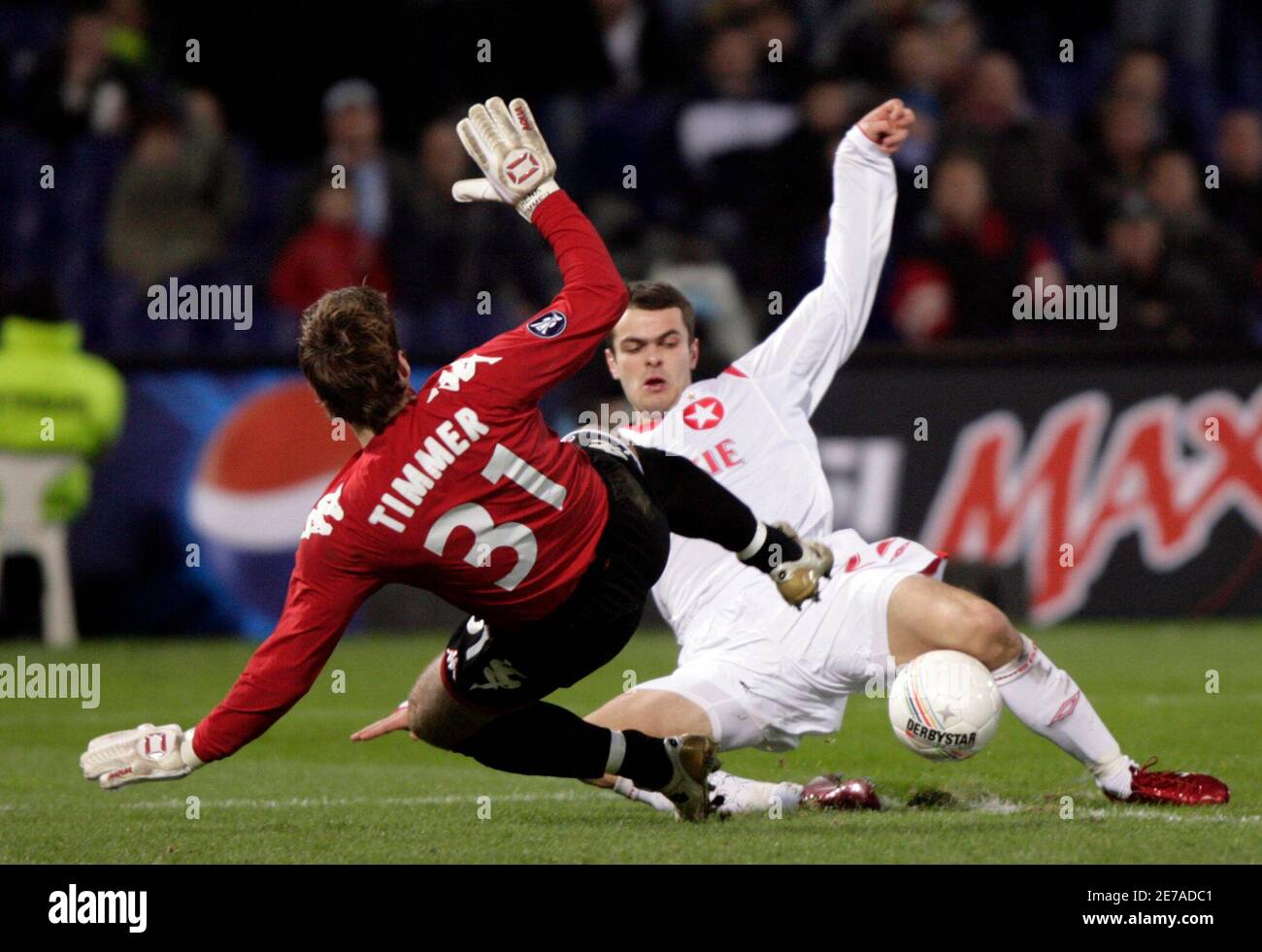 Feyenoords goalkeeper henk timmer hi-res stock photography and images ...