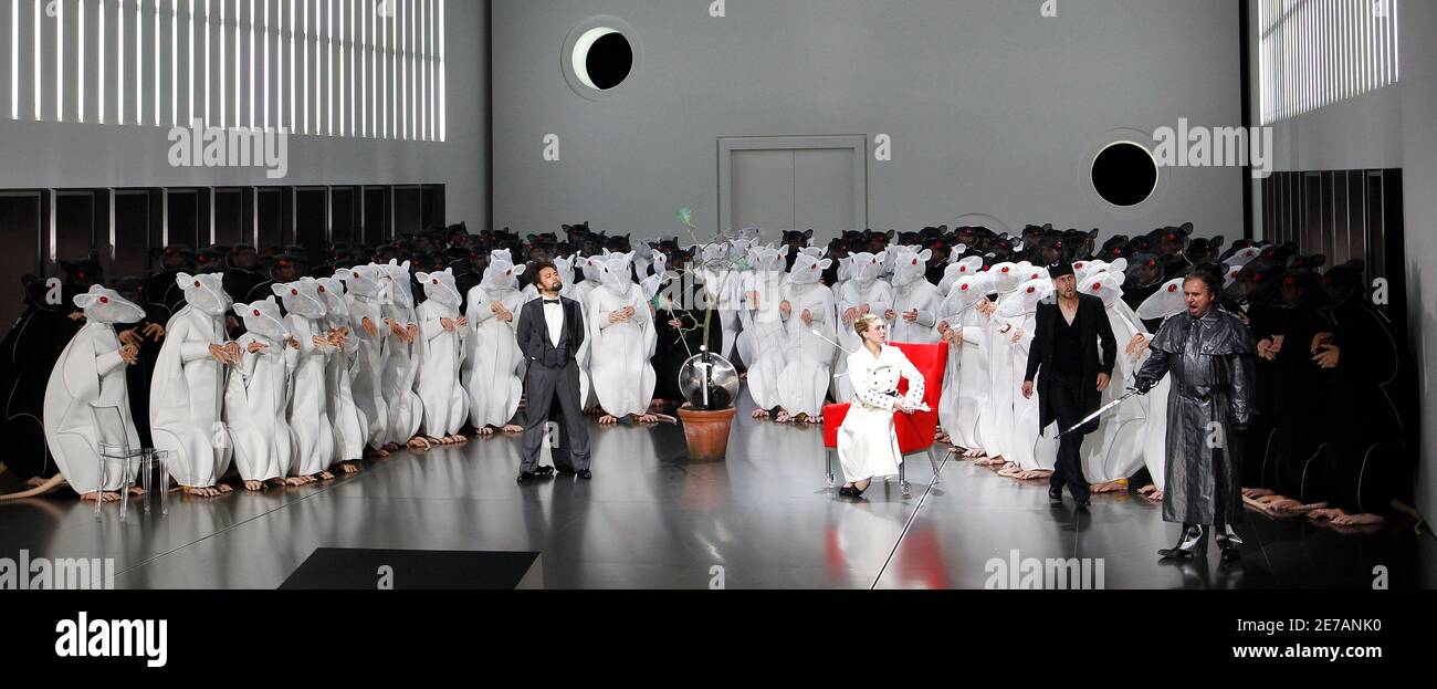 Elsa of brabant hi-res stock photography and images - Alamy