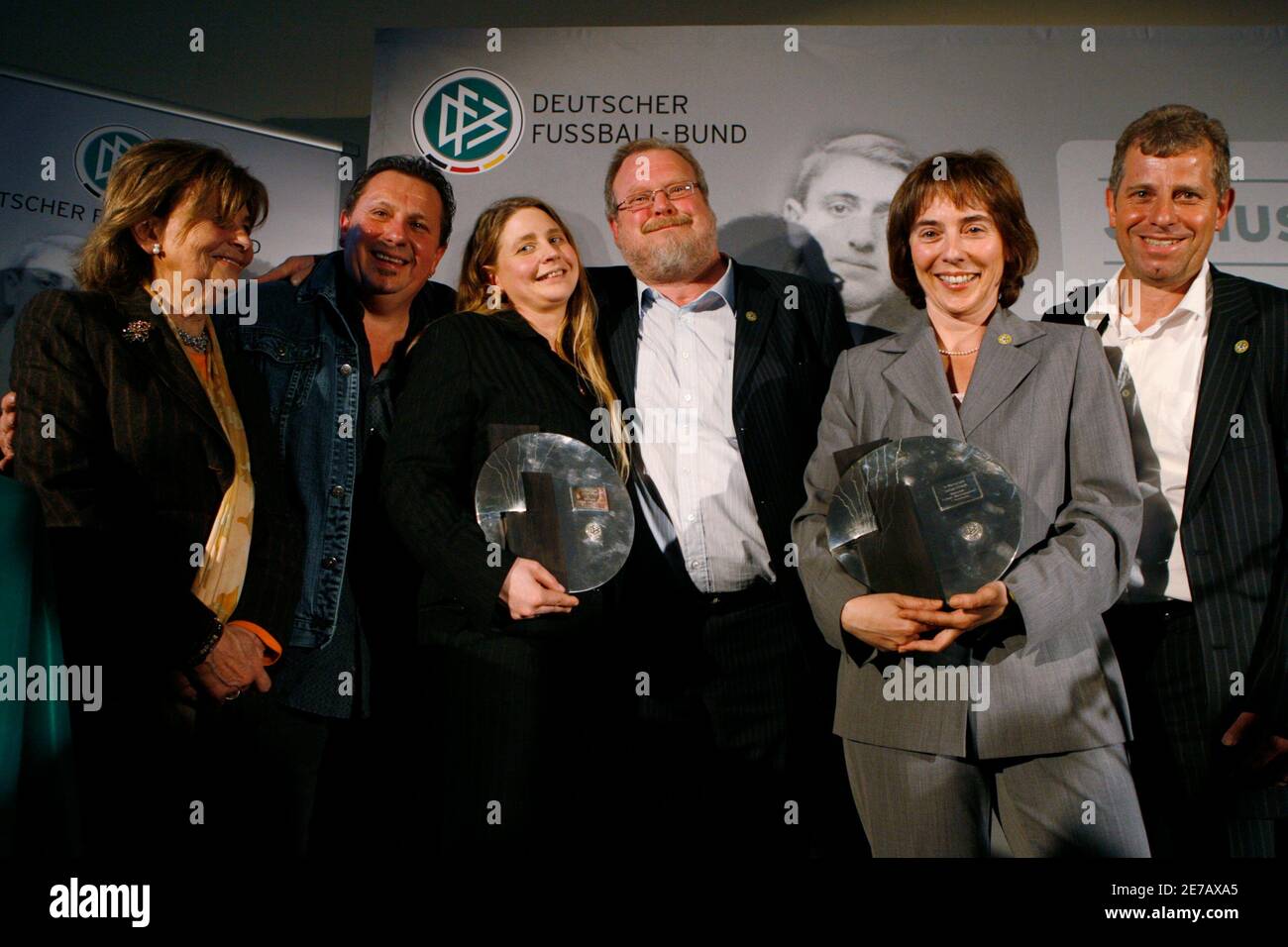 Julius hirsch award hi-res stock photography and images - Alamy