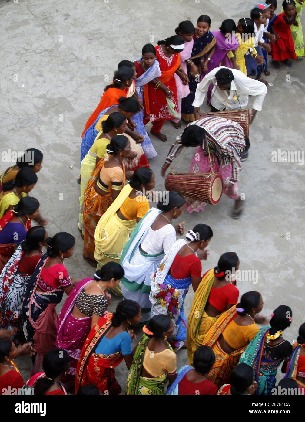 Tribal santhal hi-res stock photography and images - Alamy