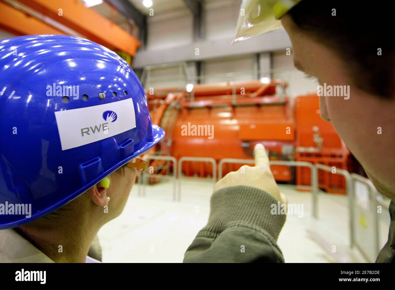 Uranium rods in a nuclear reactor hi-res stock photography and images ...