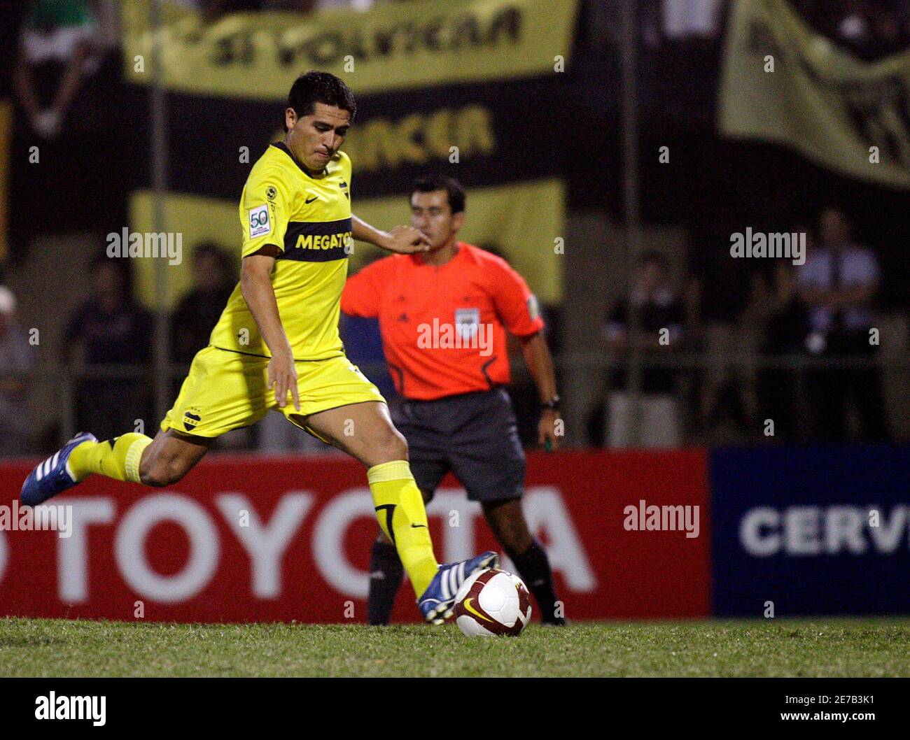 Roman riquelme boca juniors hi-res stock photography and images - Alamy