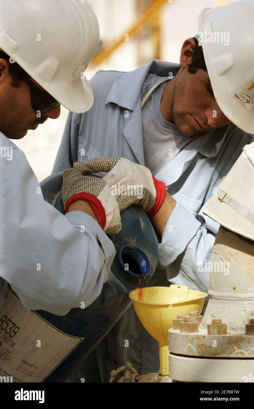 South pars iran hi-res stock photography and images - Alamy