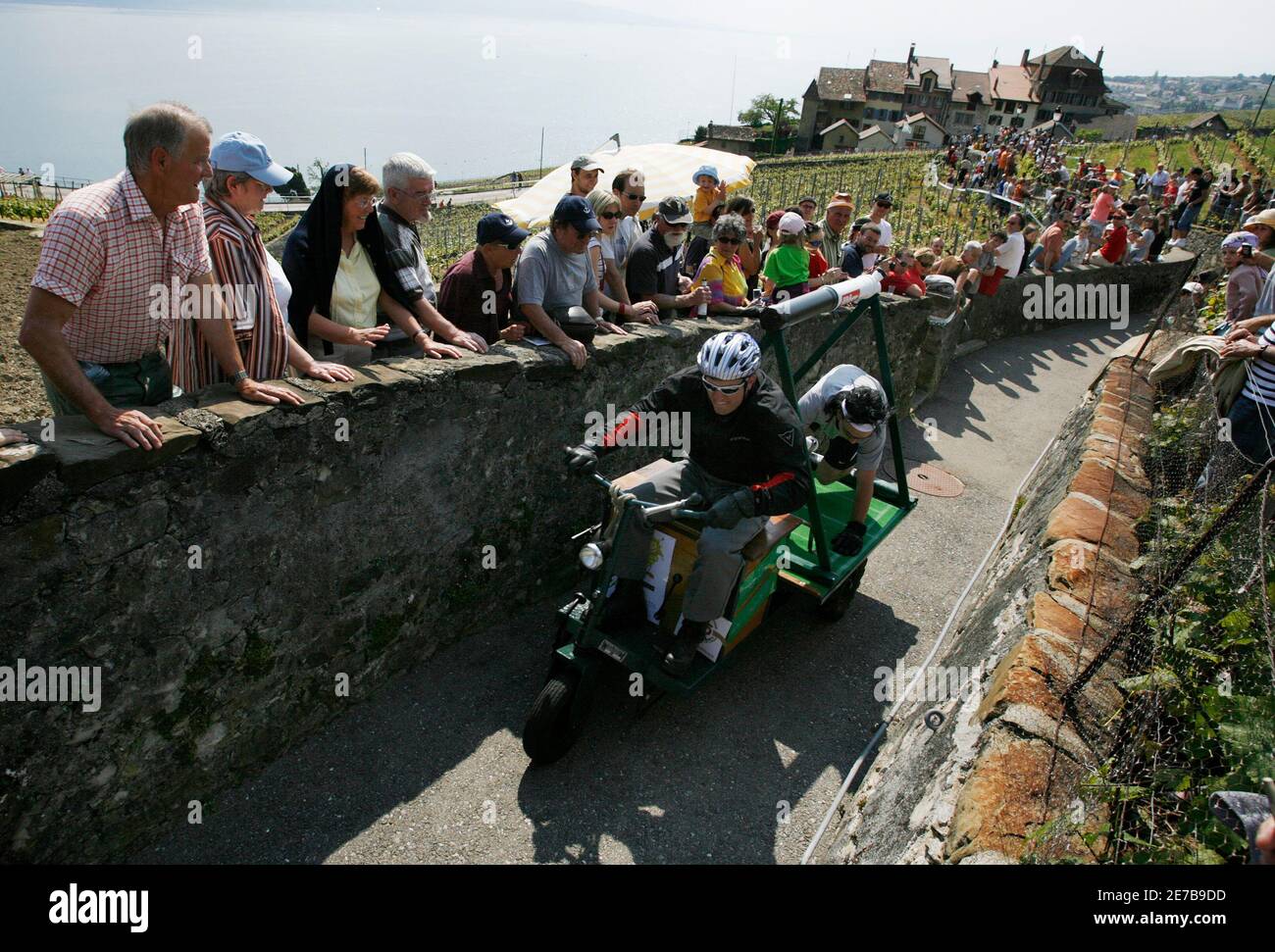 Three wheel vehicle hi-res stock photography and images - Alamy