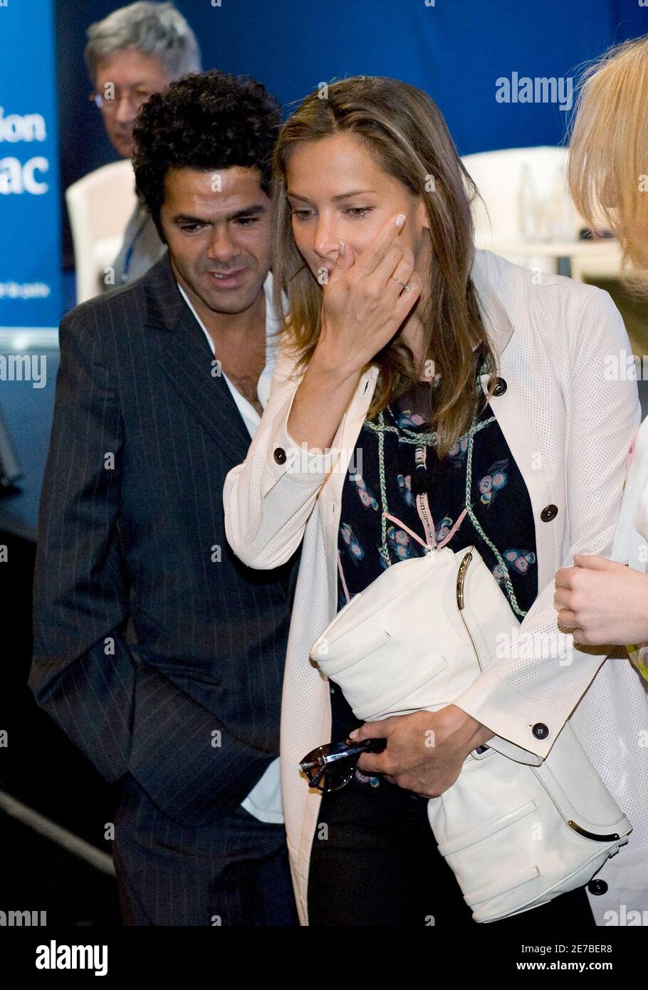 Jamel debbouze and melissa theuriau hi-res stock photography and images ...