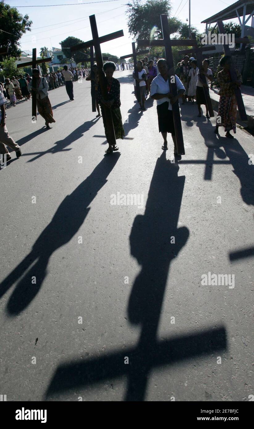 Women timor leste hi-res stock photography and images - Alamy