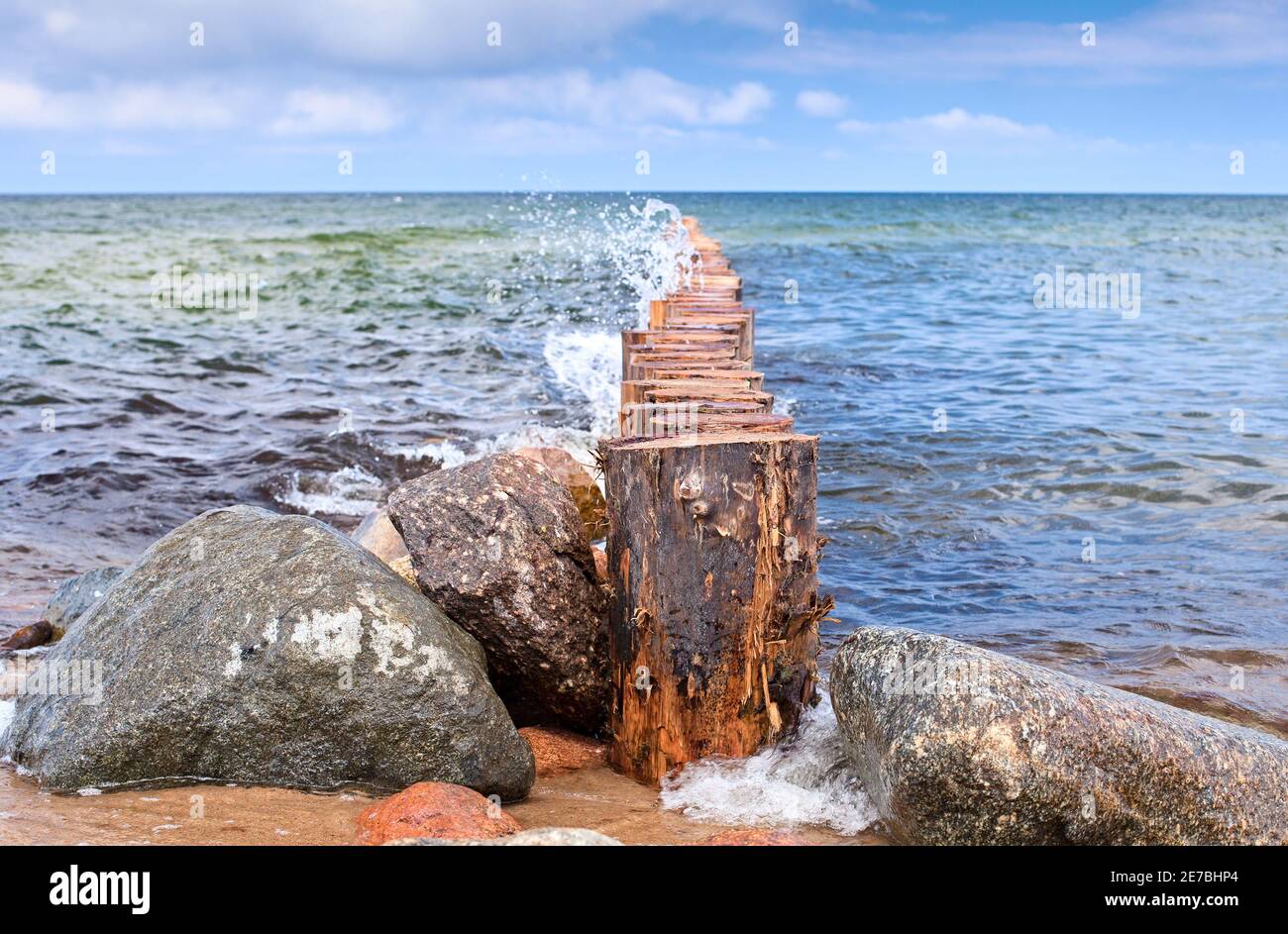 Rock groins hi-res stock photography and images - Alamy
