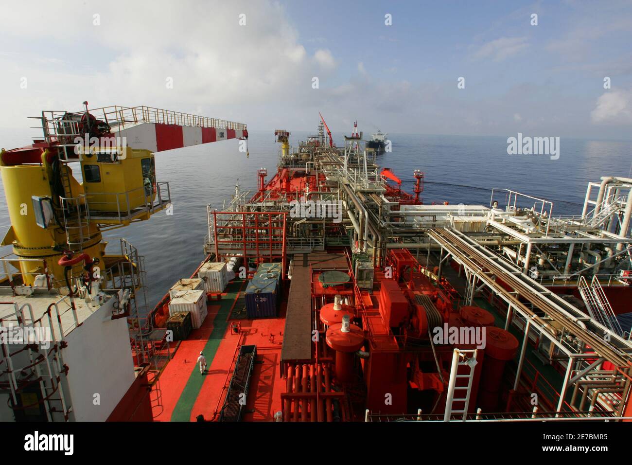 Fixed Offshore Platform High Resolution Stock Photography and Images ...