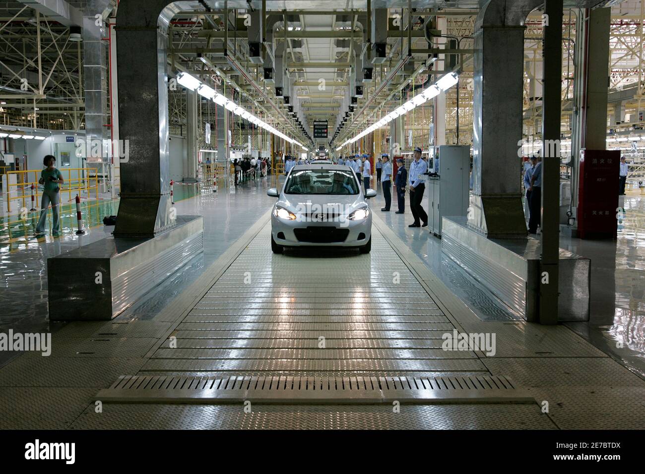 Car ford mazda factory hi-res stock photography and images - Alamy