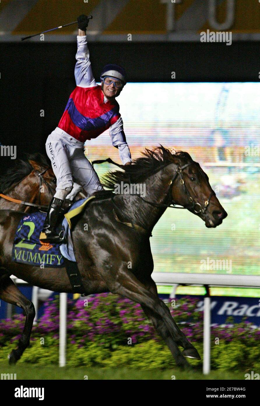 Jockey singapore turf club hi-res stock photography and images - Alamy