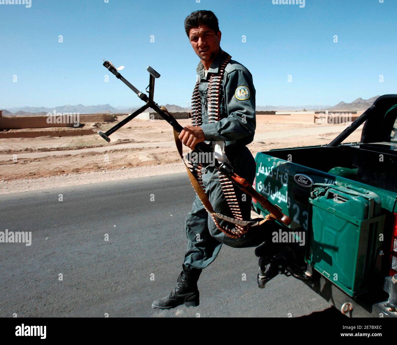 Afghan uniform policeman hi-res stock photography and images - Alamy