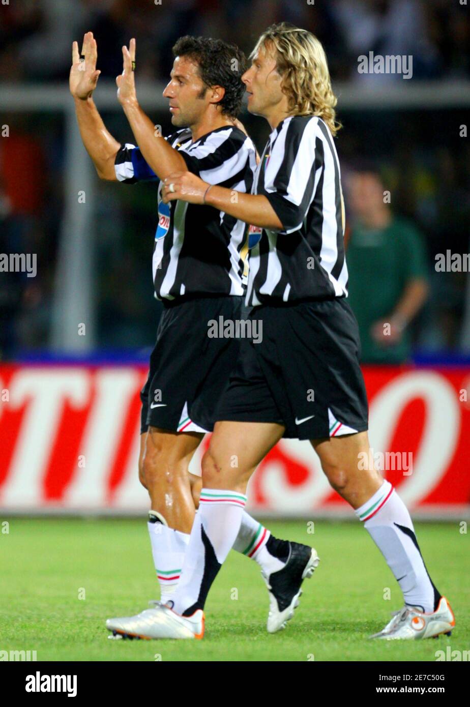 Alessandro del piero pavel nedved hi-res stock photography and images ...